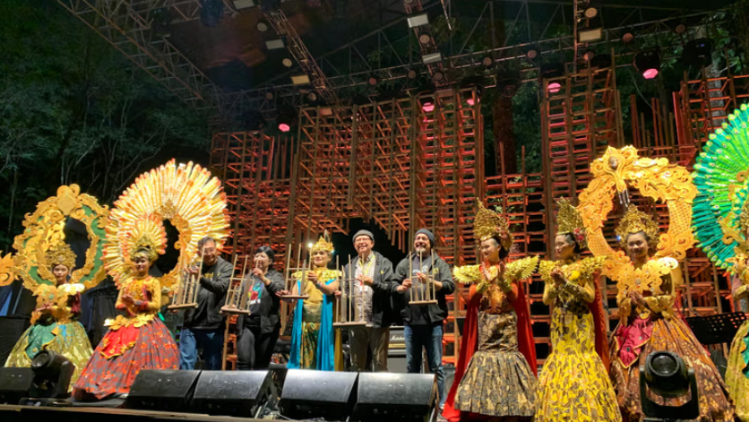 Andy F Noya Resmi Buka Jazz Gunung Slamet 2023 - Jazz Gunung