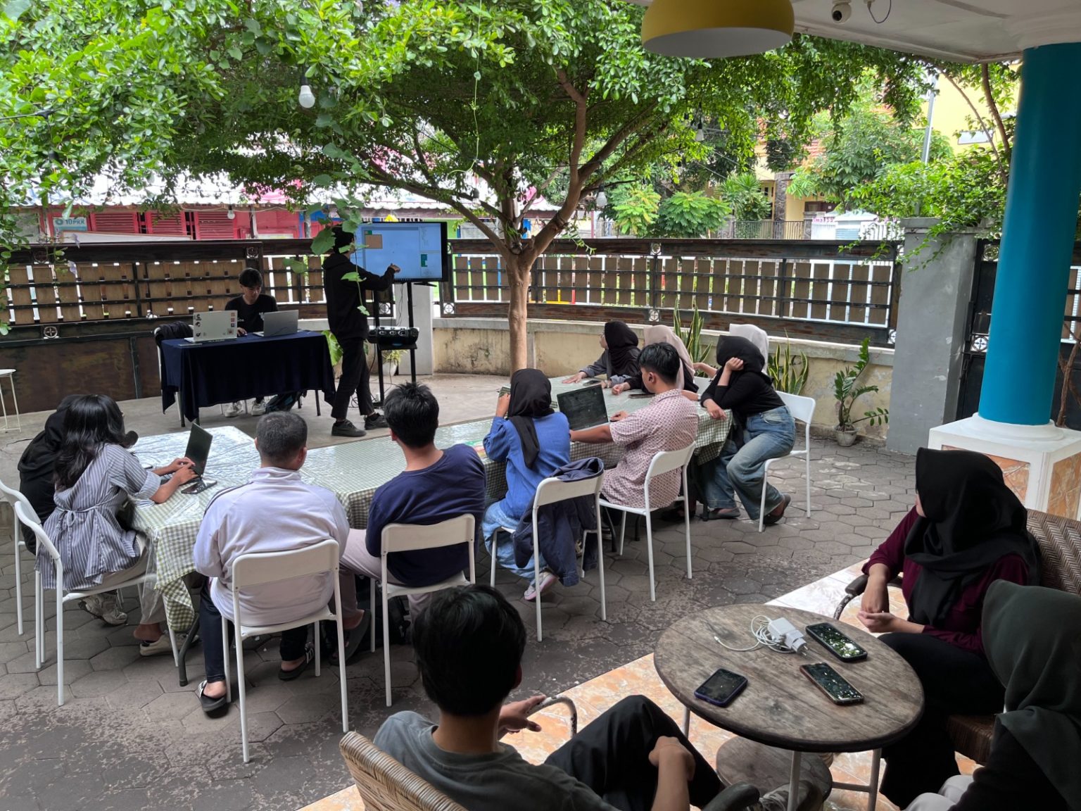 Kegiatan Game Dev Banyuwangi di Kulino House : Berkolaborasi, Belajar ...