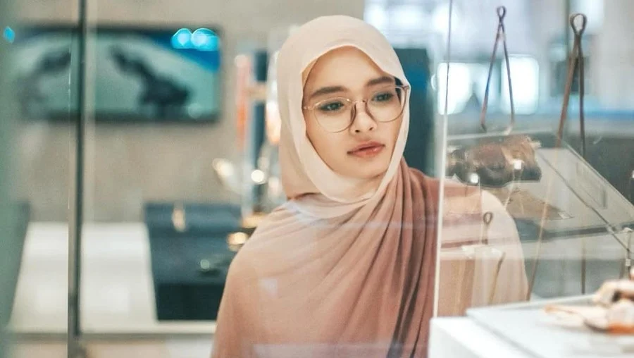 Wajah Wardatina Mawa Sebelum Bercadar Terbongkar, Mirip Citra Kirana ...