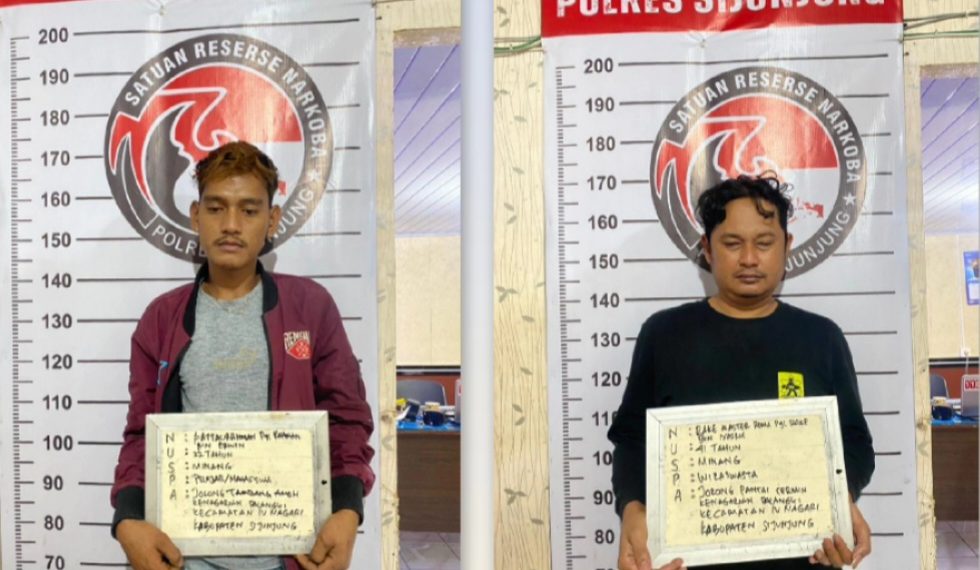 Dua Pria Ditangkap Satresnarkoba Sijunjung Saat Konsumsi Sabu - infoSumbar