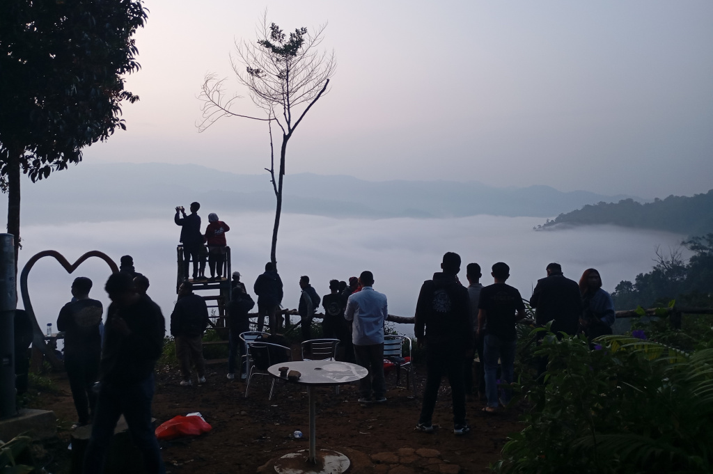Foto: Menikmati Keindahan negeri diatas Awan Citorek - Koran Jakarta