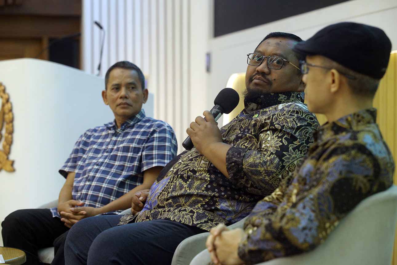 Foto: Diskusi Forum Legislasi, Membangun Solidaritas Bersama Ditengah ...