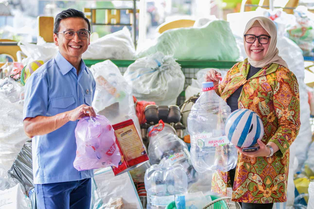 Foto: BTN Perkuat Pengurangan Emisi Rumah Tangga lewat Bank Sampah ...