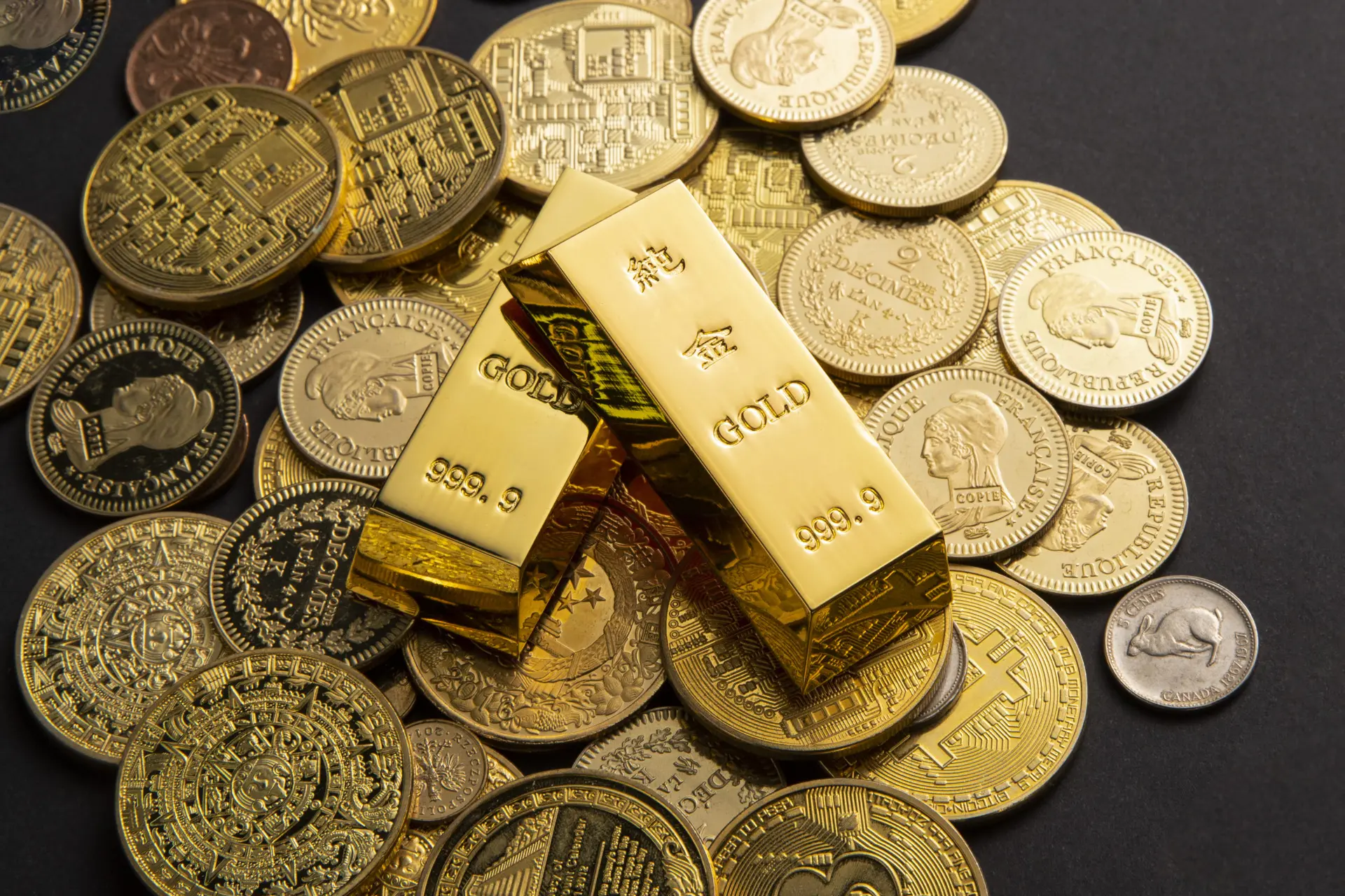 Harga Emas Antam Sentuh Rekor Tertinggi Rp2,3 Juta per Gram - Sumsel ...